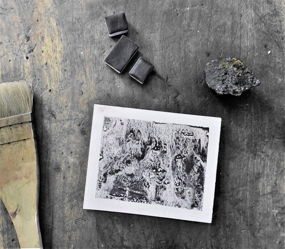 Genuine Magnetite - Black Handmade Watercolors Granulating Mineral ...