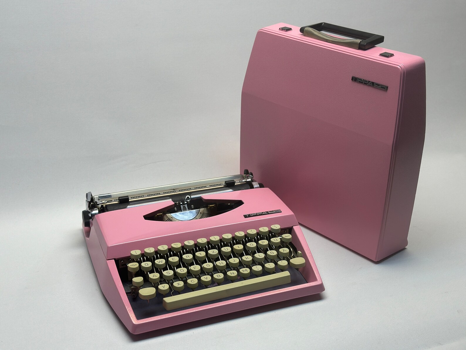 Vintage Charm With the Adler Tippa S Typewriter - Pink Body, Cream ...