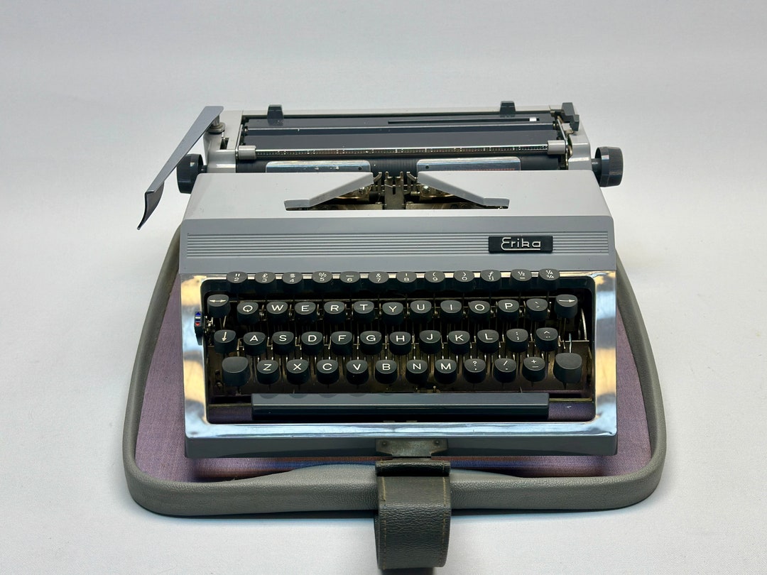Best Gift! QWERTY Erika Mod 30 Typewriter | Vintage Charm With Modern ...
