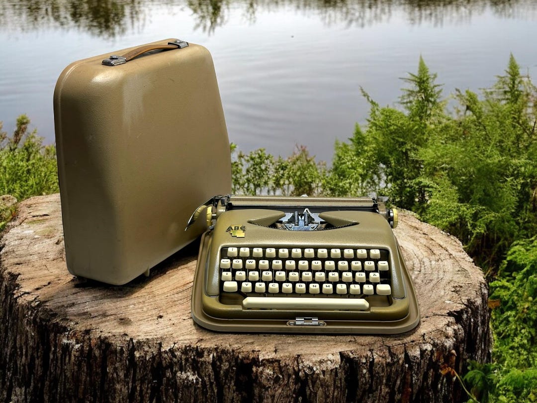 ABC Vintage Typewriter - Classic Manual Typewriter | Fully Functional ...