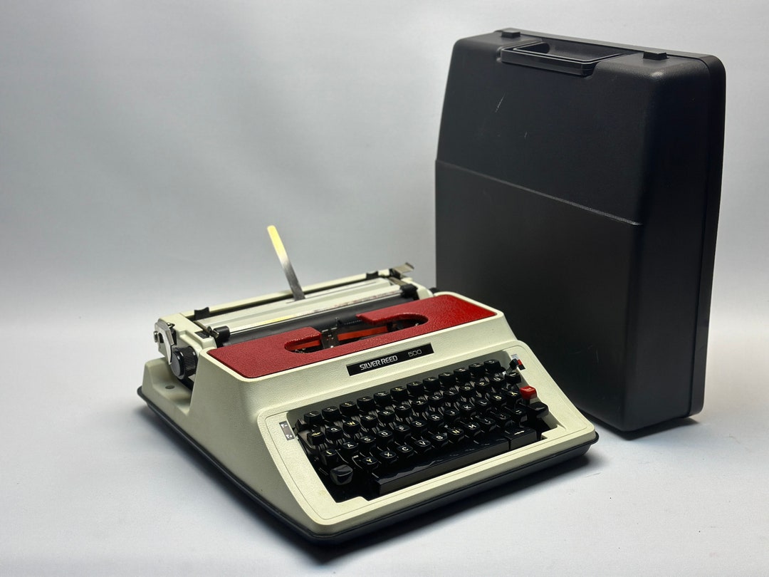Embrace Vintage Style With the Silver Reed 500 Typewriter - Red Cover ...