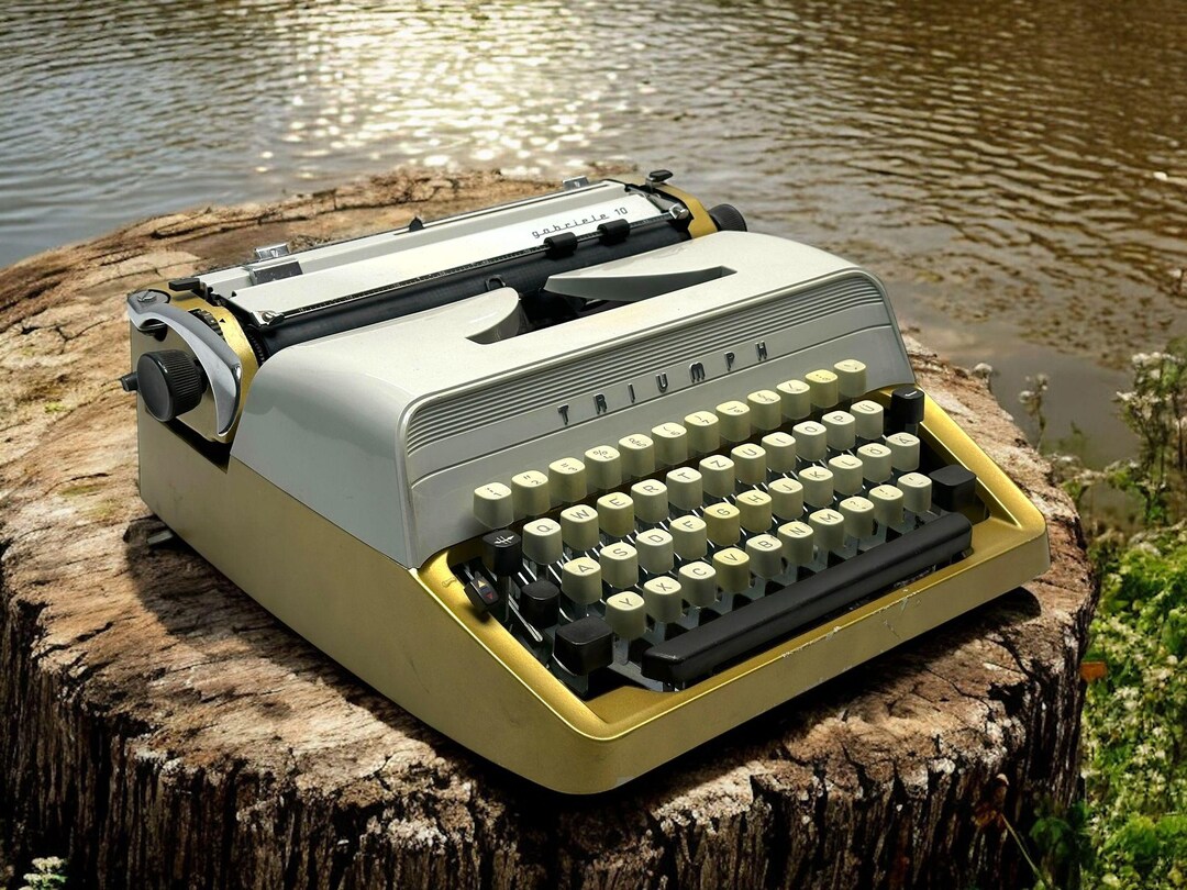 Vintage Gold Adler Typewriter With Case – Retro Office Decor - Etsy