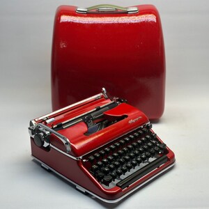 Rare! Olympia SM3 Typewriter - Red With Matching Bag - Antique ...