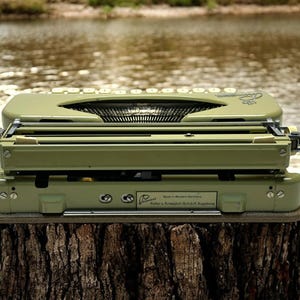 Original Green Princess Typewriter - Vintage Manual Typewriter - Retro ...