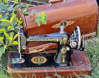Antique 1920's Era Singer Sewing Machine in Wooden Carry - Etsy