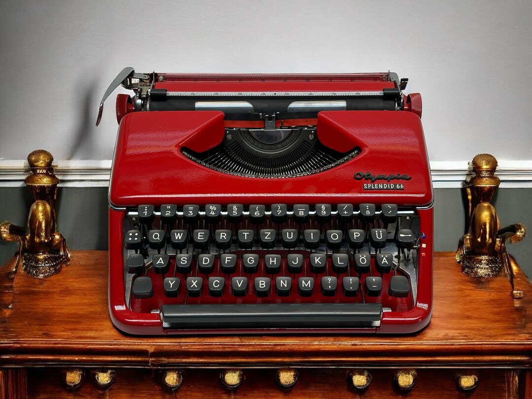 Olympia Splendid 66 Red Typewriter With Black Keyboard – Best Gift ...
