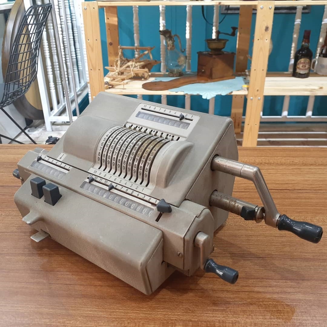 Vintage Odhner MODEL Calculator, Manual Mechanical Adding Machine ...