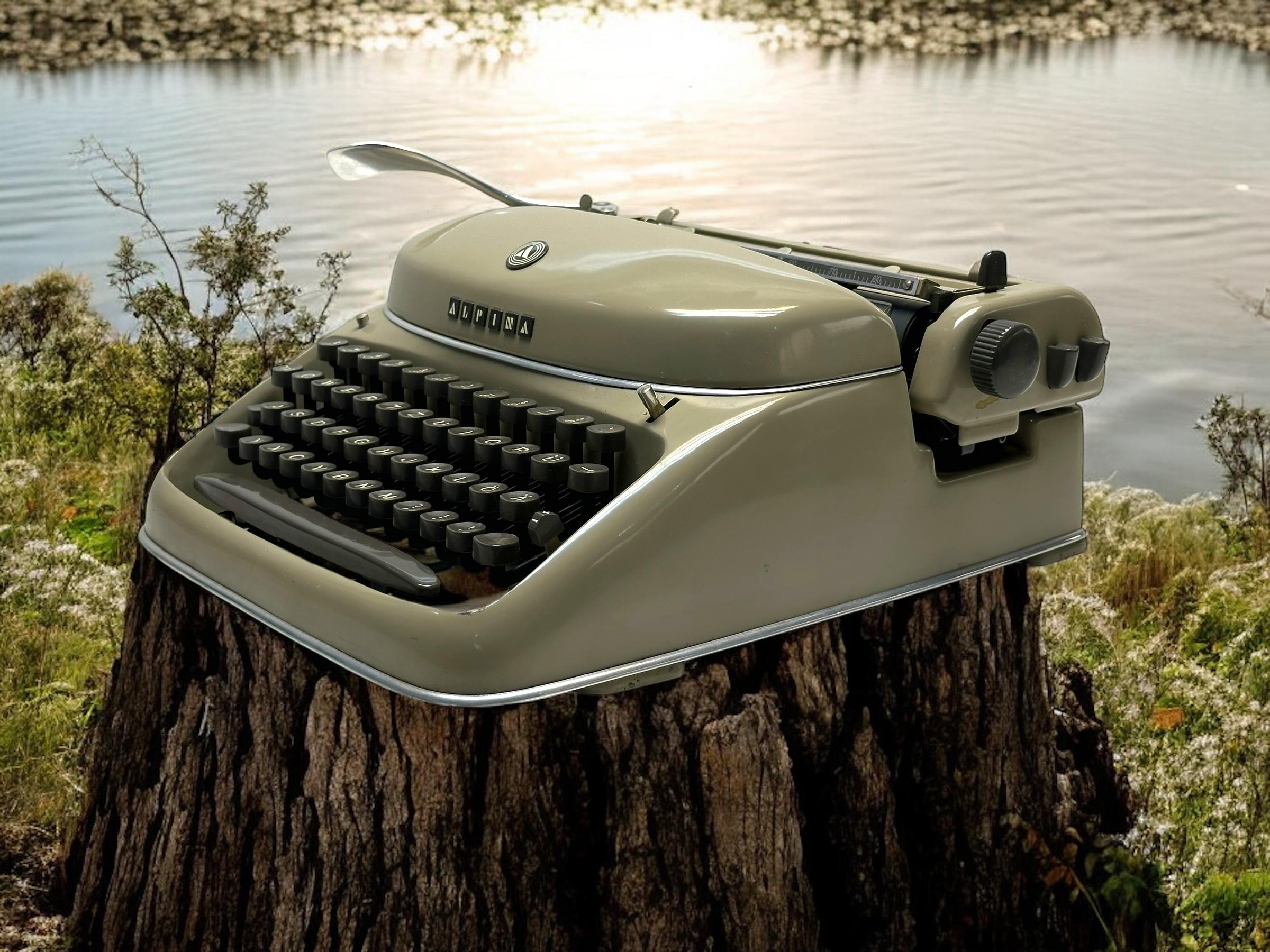Alpina Typewriter - Vintage Manual Typewriter | Classic Retro Decor ...