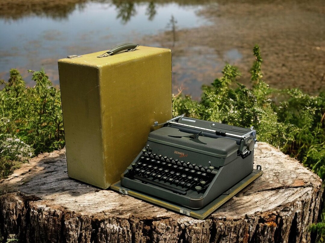 Hermes 2000 Typewriter - Premium Vintage Manual Typewriter | Fully ...