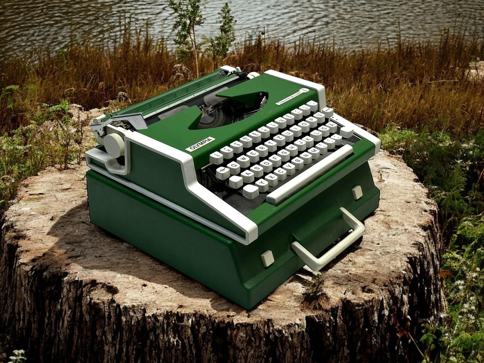 Olympia Traveller Green Typewriter With White Keys - Rare Vintage ...