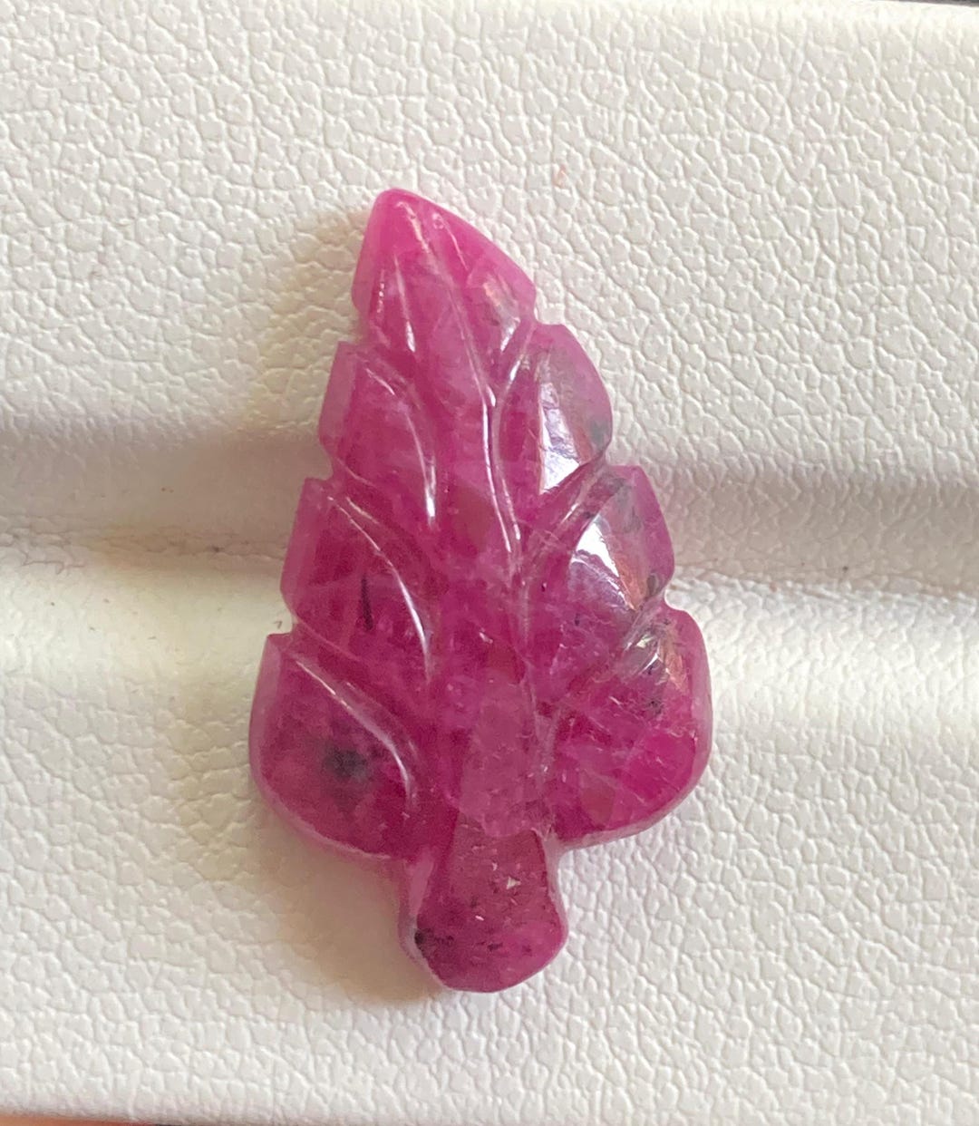 Natural Ruby Leaf Carving, 11.10 Carat Carving Handmade, Untreated ...