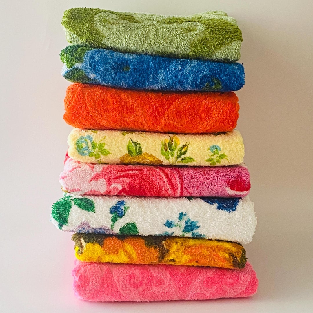 Vintage Bath Towels 1960-70s Sculpted, Printed, Florals Designs *you ...