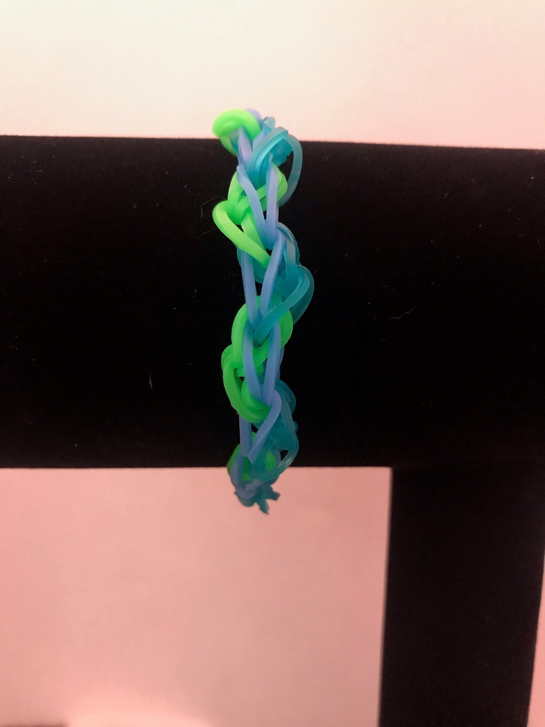 Triangle Rainbow Loom