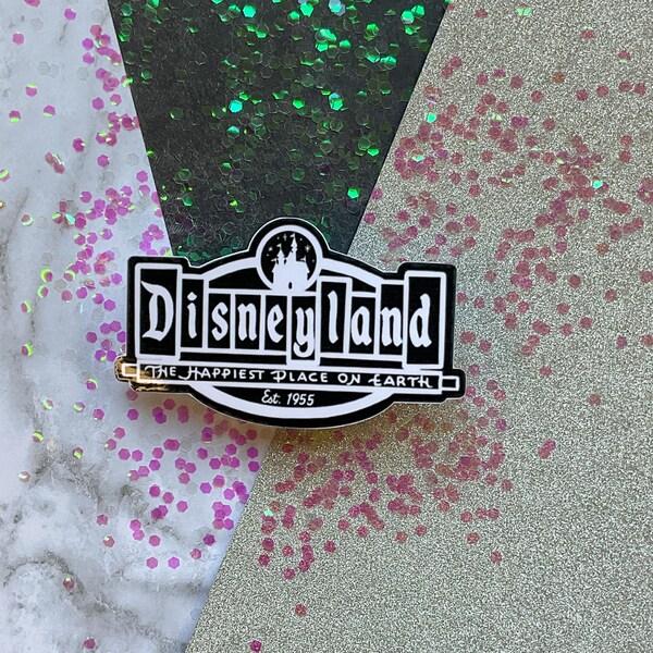 Disneyland Logo Sticker - Etsy