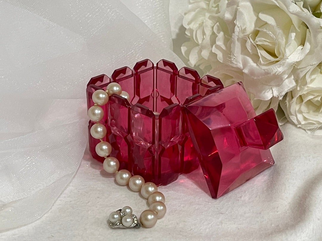 Ruby Red Square Jewelry or Trinket Resin Dish With Lid/ Handmade Gift ...