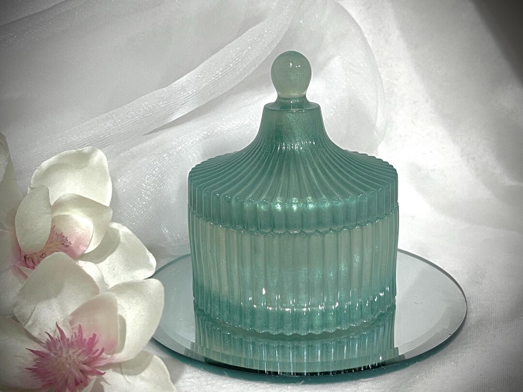 Spring Green Vintage Style Resin Trinket or Jewelry Dish/ Small Candy ...