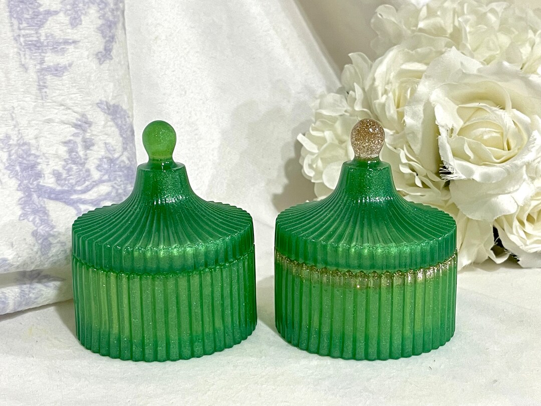 Vintage Style Shades of Emerald Green Circular, Trinket or Jewelry Dish ...