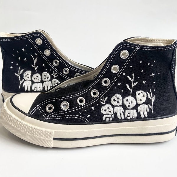 Anime Converse - Etsy