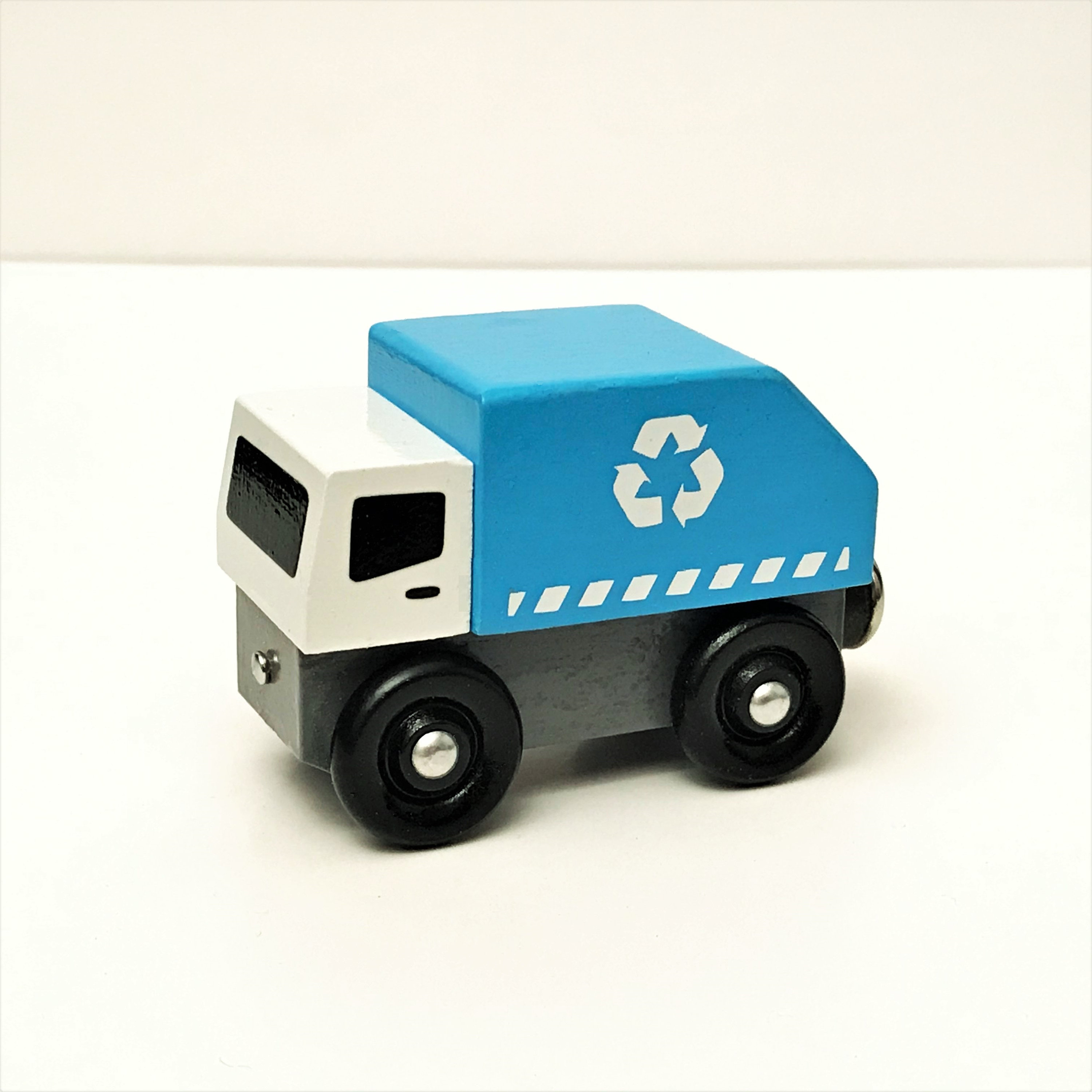 Wooden Toy Vehicle Garbage / Recycle Truck Magnetic for all | Etsy
