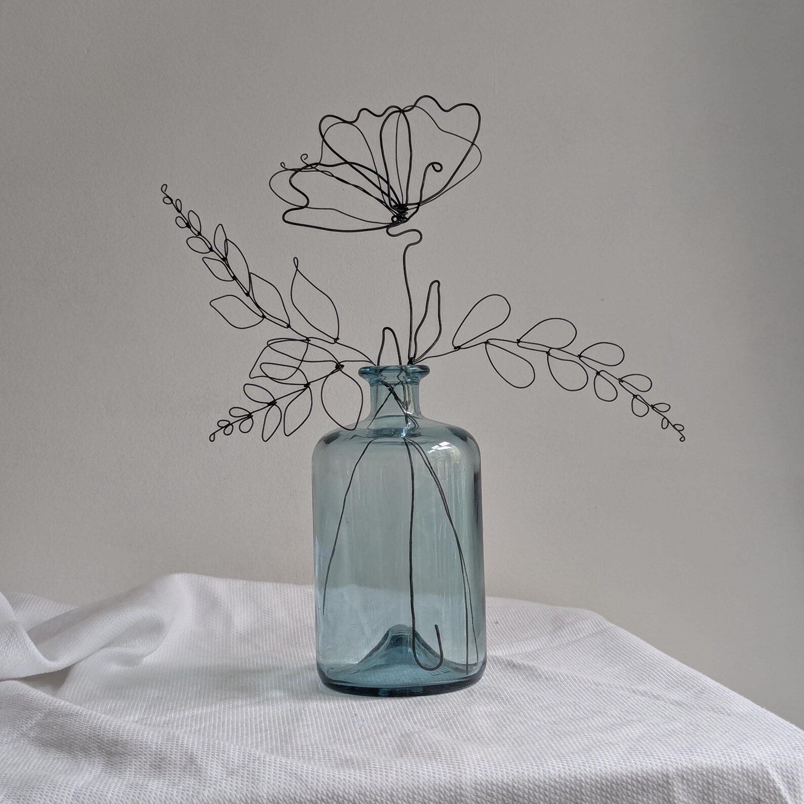 Small Wire Flower Arrangement. Handmade Metal Vase & Wall Decor - Etsy