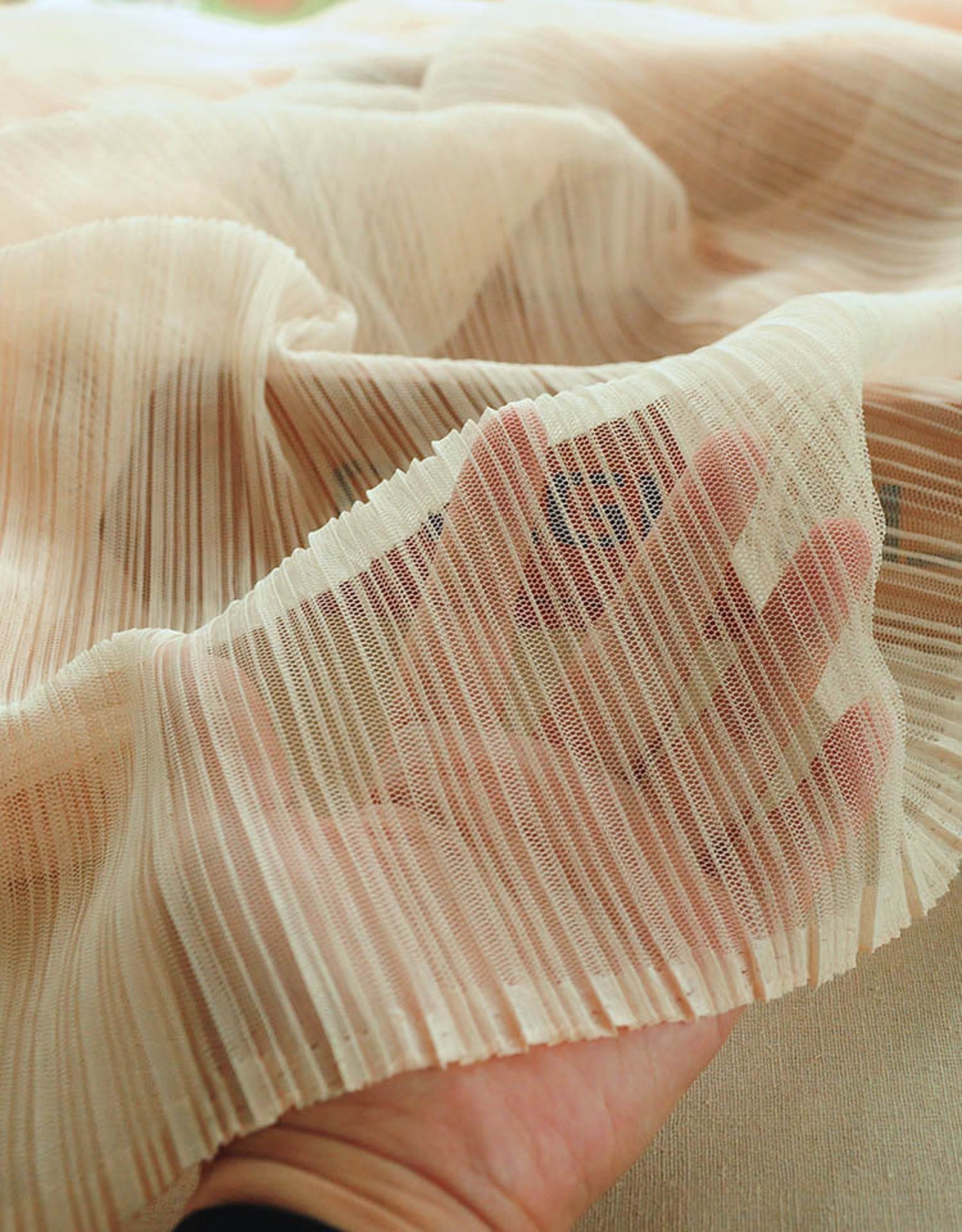 2 Yards Tan Brown Pleats Mesh Fabric Vertical Crease Ruffled - Etsy