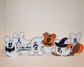 Mickey and Minnie Mouse Ghosts / Disney Inspired Halloween Decorations ...