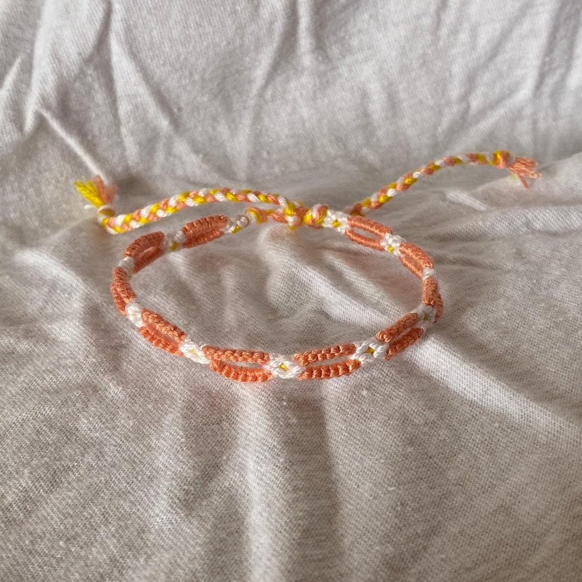 Daisy Chain Friendship Bracelet - Etsy