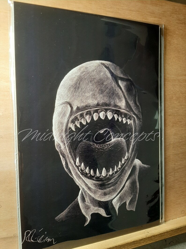 The Look See crypt TV - Etsy