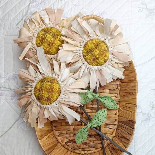 Primitive Flower - Etsy