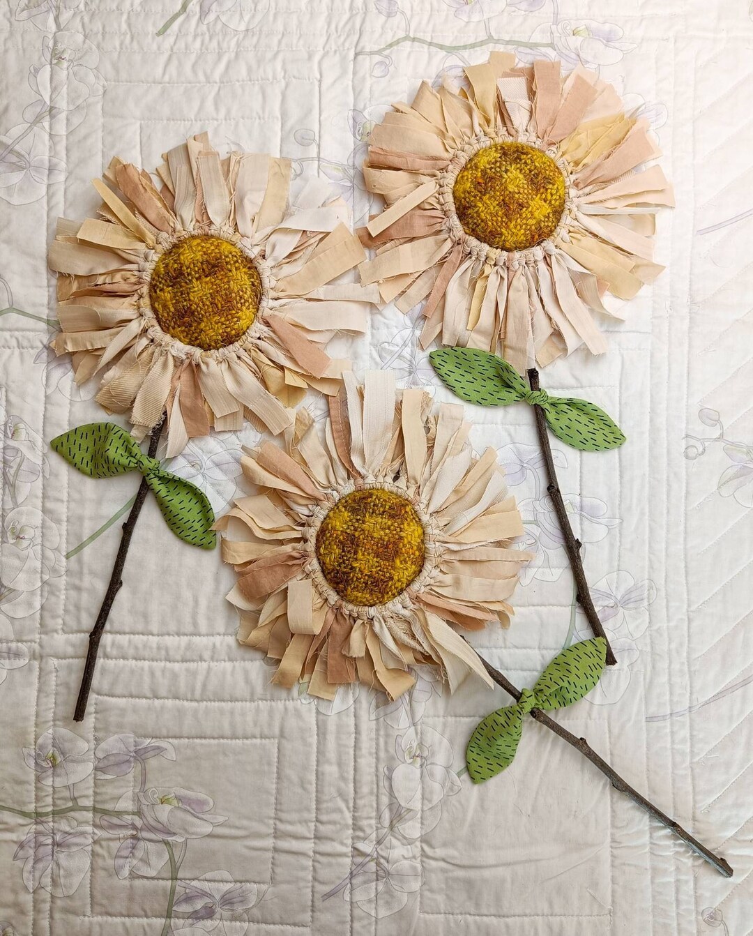 Country Sunflower, Primitive Grungy Yellow Bloom, Farmhouse Fall ...