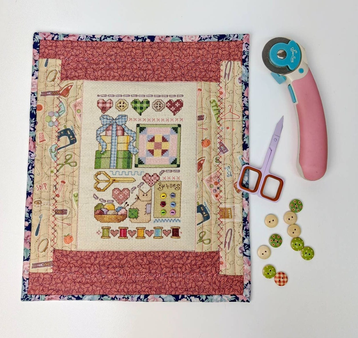 Mini Quilt sewing Treasures Hand Embroidery Cross - Etsy