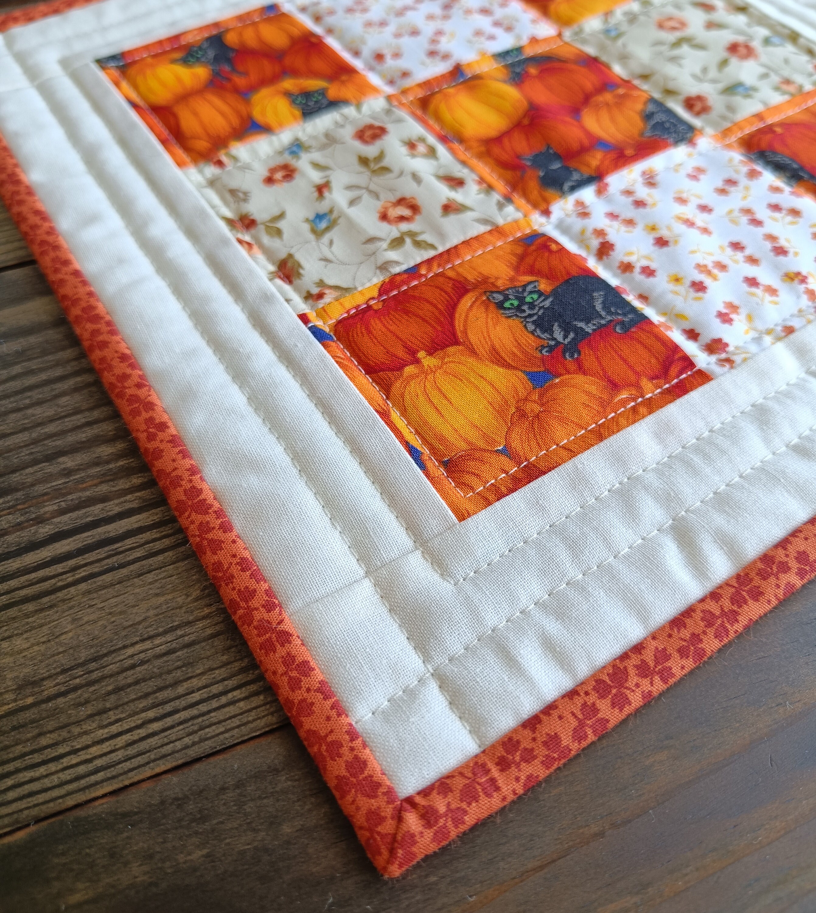 Fall Quilted Table Topper, Quilted Square Table Runner, Farmhouse Mini ...