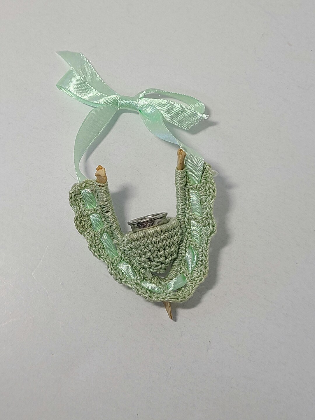 Antique Crocheted Thimble Holder. Victorian Style Green Crocheted ...