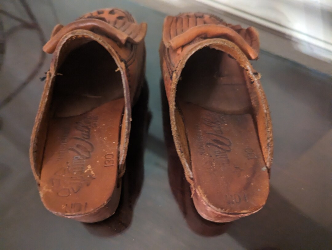 Jeanie Walker Girls Clogs - Etsy