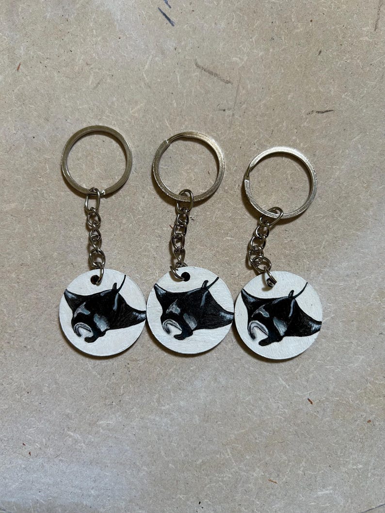 Manta Ray Keychain - Etsy