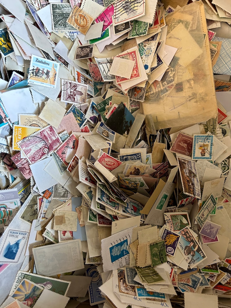 World Stamps on & off Paper, Vintage to Modern, 200g Taken at Random ...