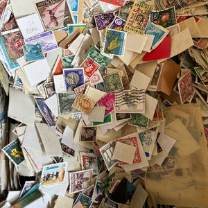 World Stamps on & off Paper, Vintage to Modern, 200g Taken at Random ...