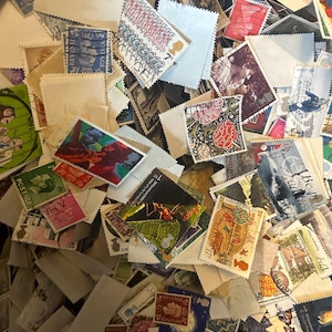 GB Stamp Mix 2000+ Stamps - Commemoratives With Some Machins and Kings ...