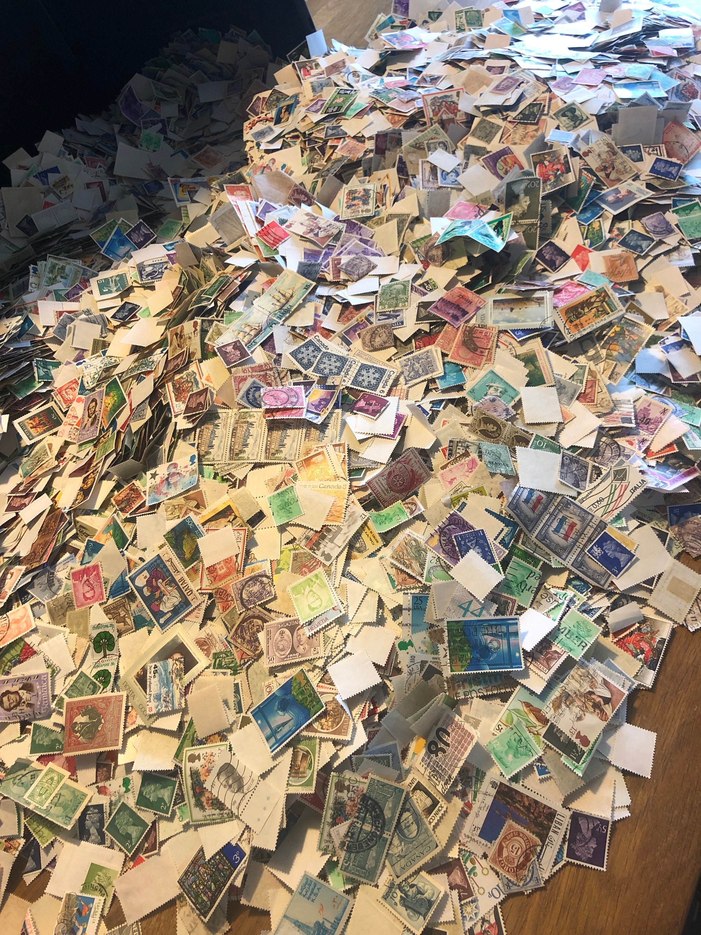 World & GB Stamp Mix 2000 Stamps, off Paper, Vintage to Modern. - Etsy
