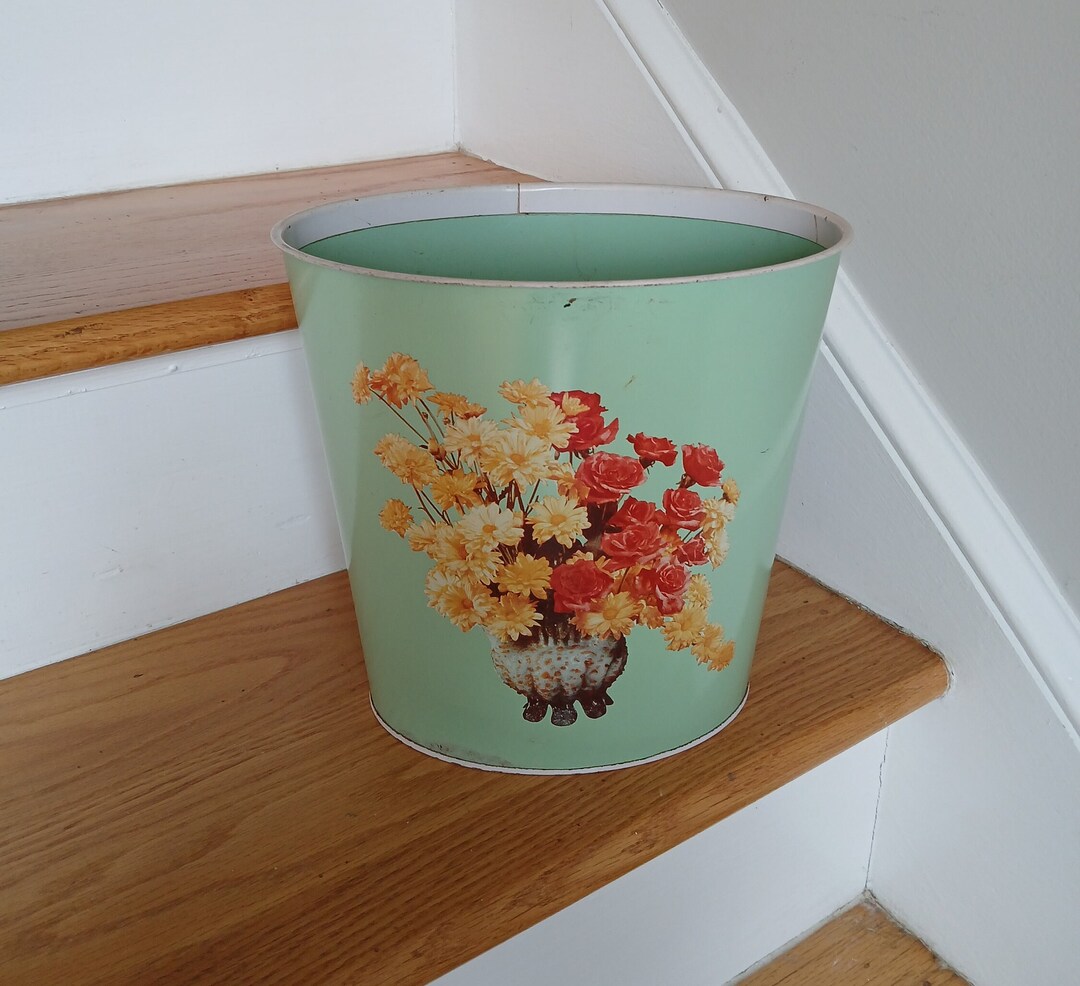 Retro Metal Trashcan Vintage Metal Flower Trash Can Retro Wastepaper ...
