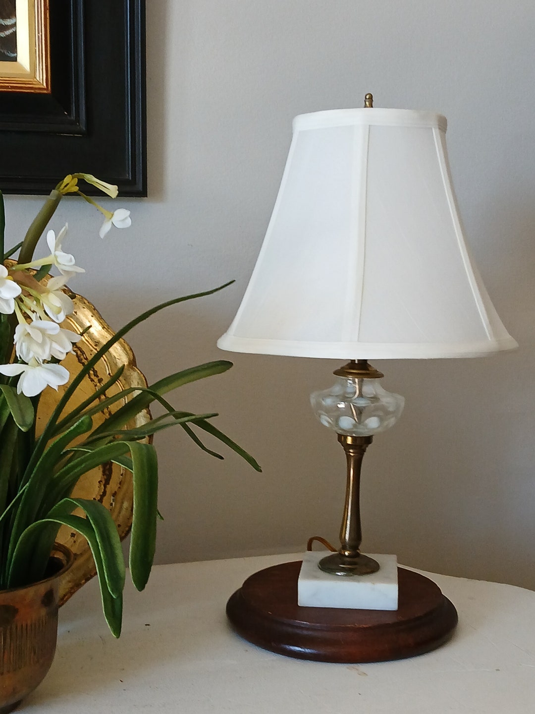 Fenton White Opalescent Coin Dot Lamp Antique Fenton Lamp With Shade ...