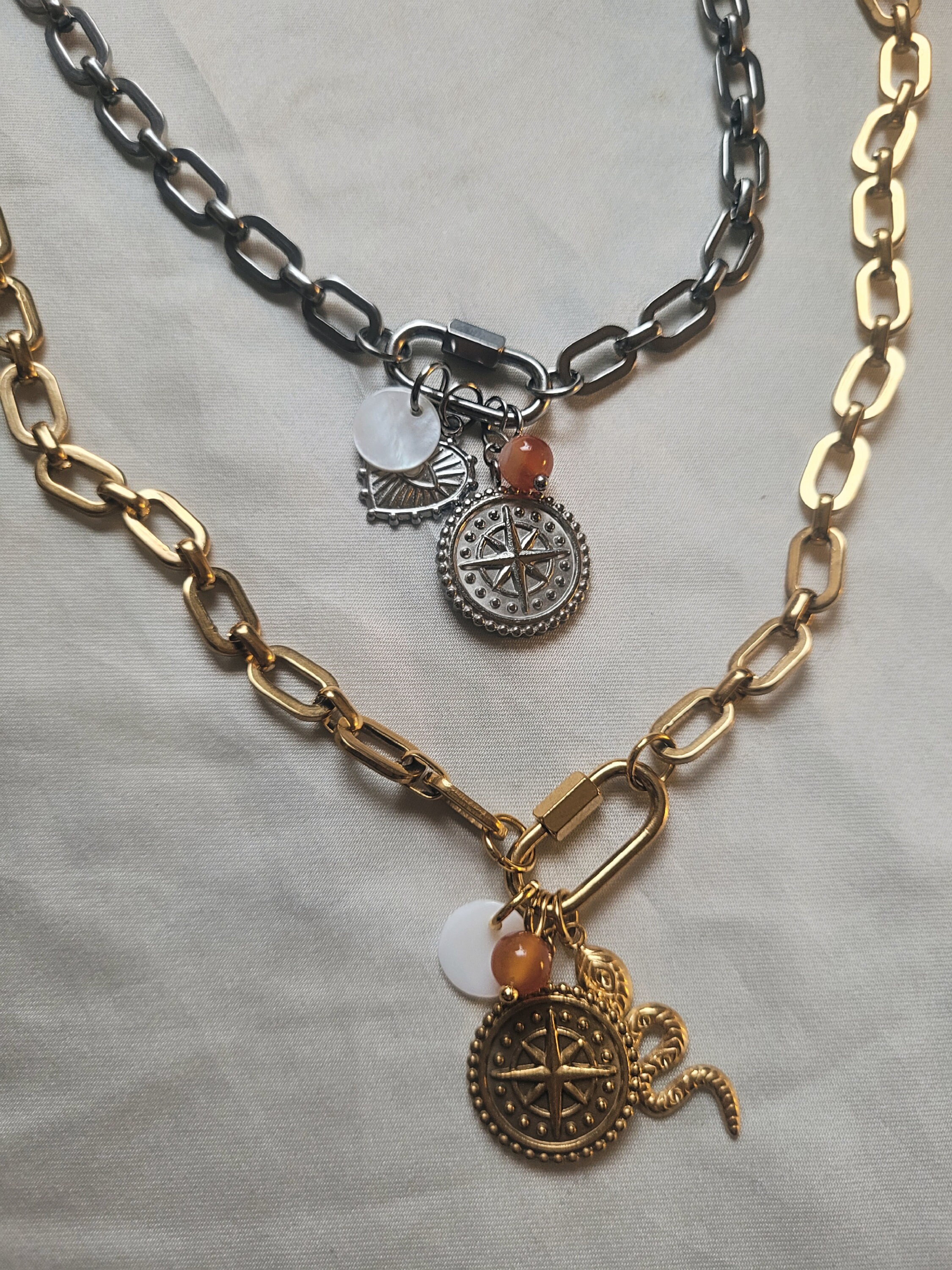 Collier modulable et interchangeable avec mousqueton et charms en acier ...