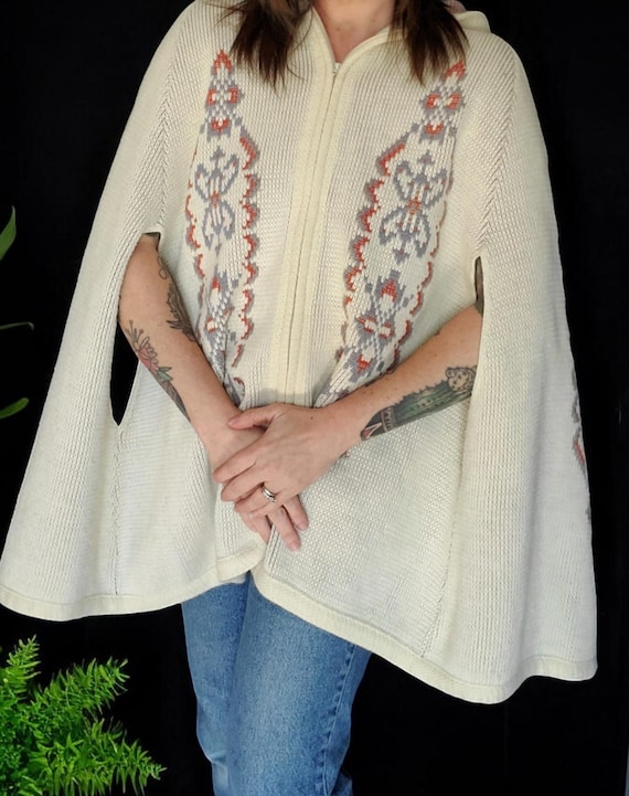 Vintage 70's boho knit poncho with hood. boho pattern… - Gem