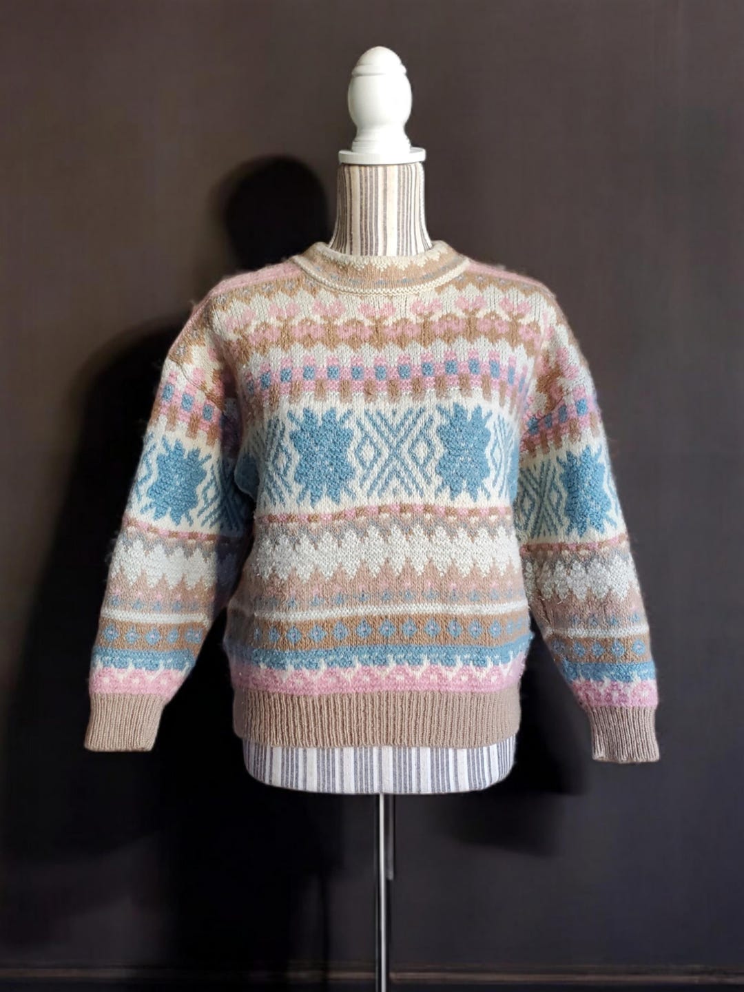 Vintage 80's-90's Heavy Wool Sweater Made in Italy. Pretty Pastel ...