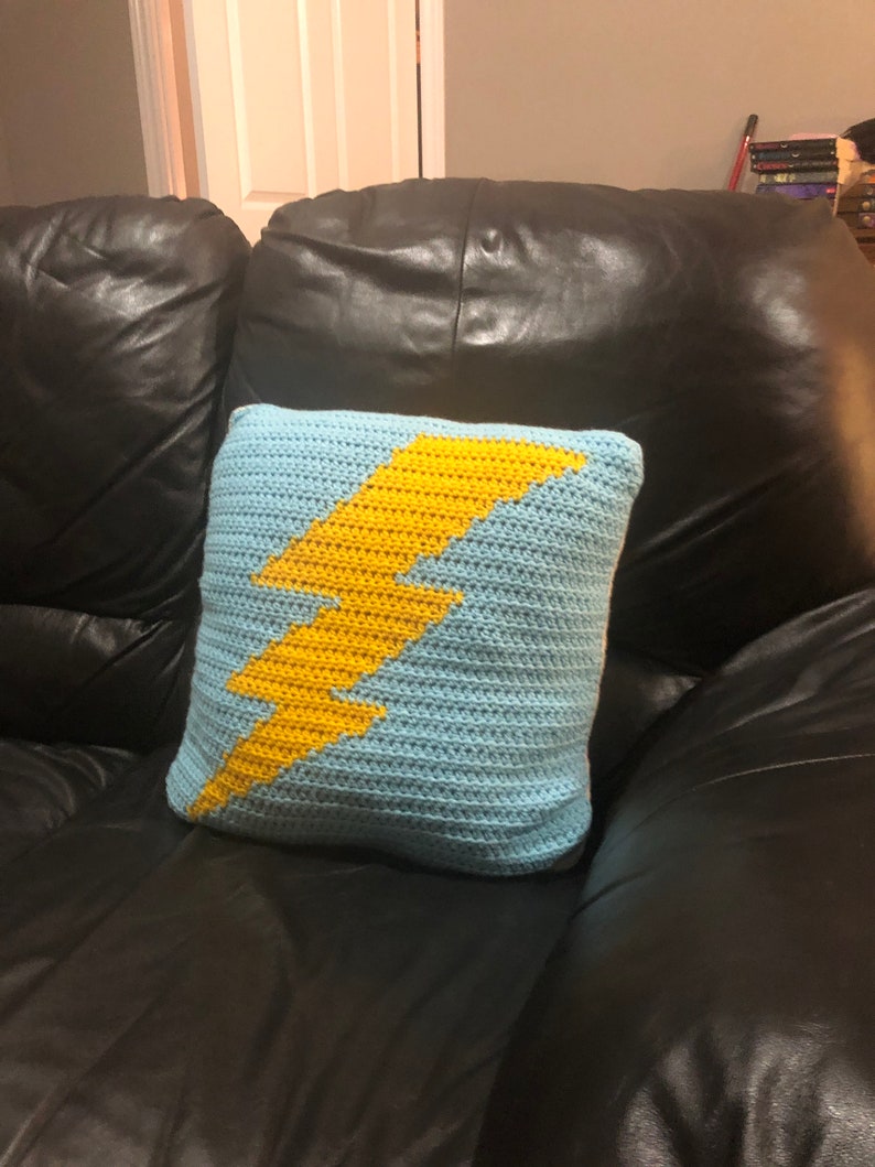 Lightning Bolt Pillow Crochet Pattern | Tapestry Beginners (PDF) - Etsy