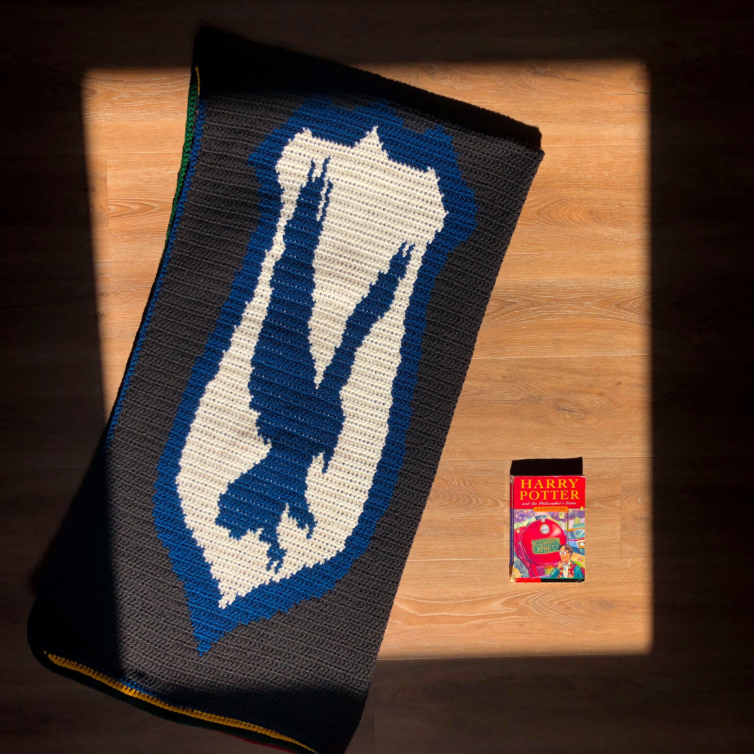 Grid Pattern | Ravenclaw House Crest Crochet Pattern - Etsy