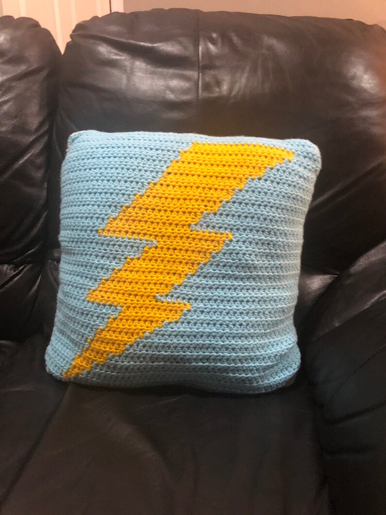 Lightning Bolt Pillow Crochet Pattern | Tapestry Beginners (PDF) - Etsy