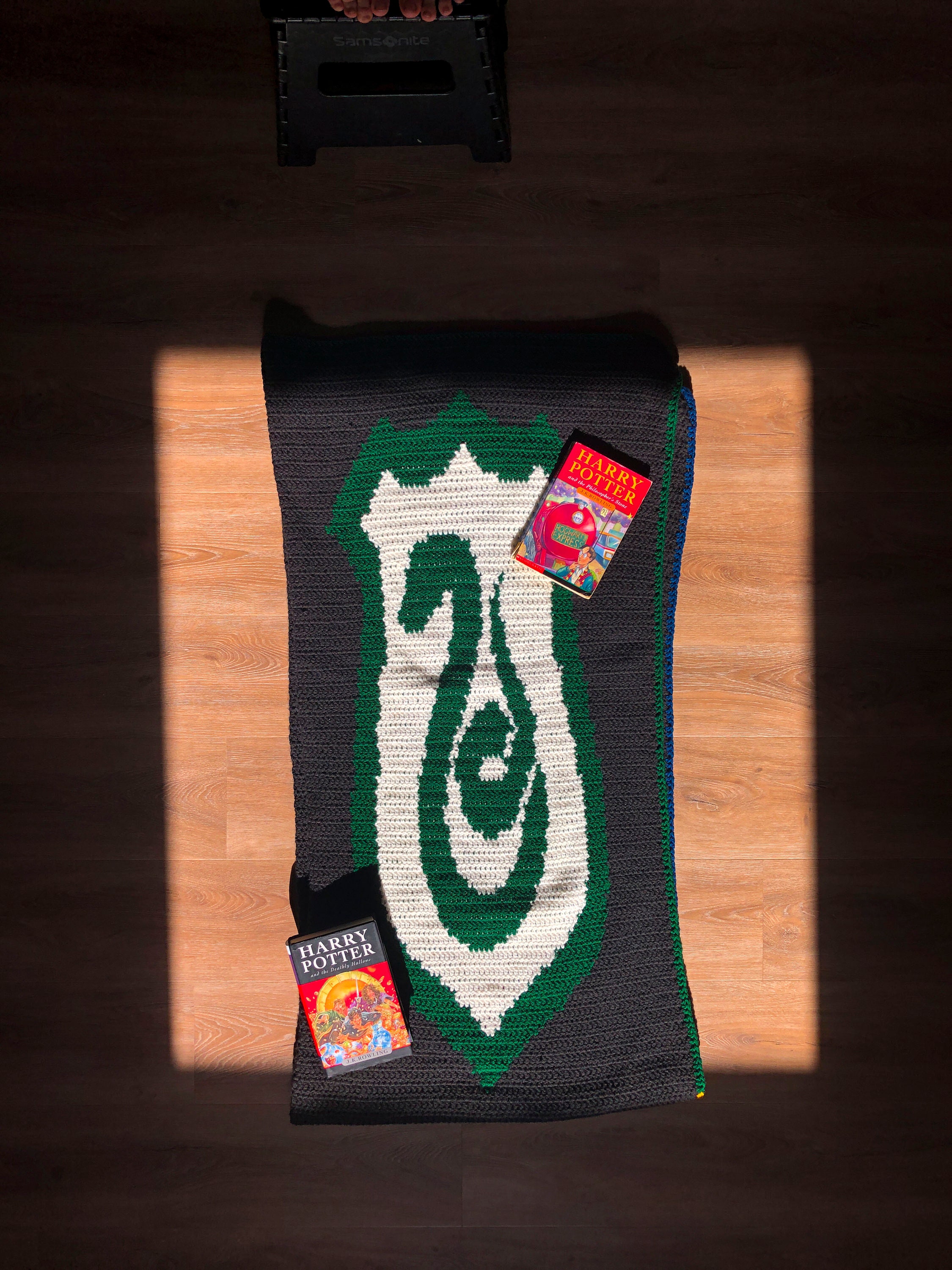 Grid Pattern | Slytherin House Crest Crochet Pattern - Etsy