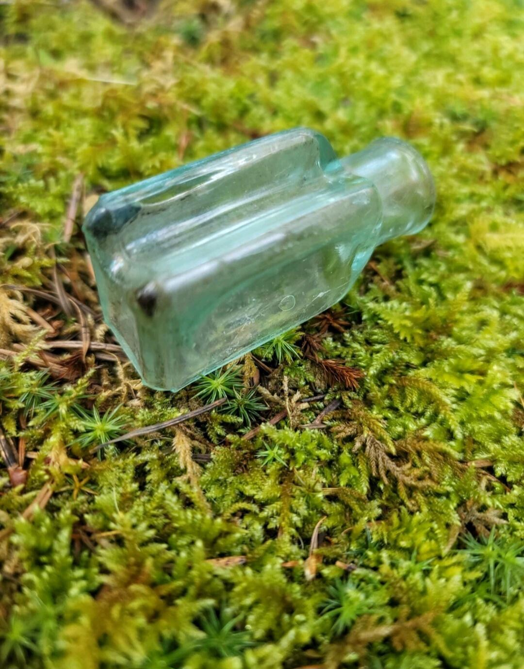 Rare and UNUSUAL Old Miniature PILL BOTTLE! Antique Empty Drug Bottle ...