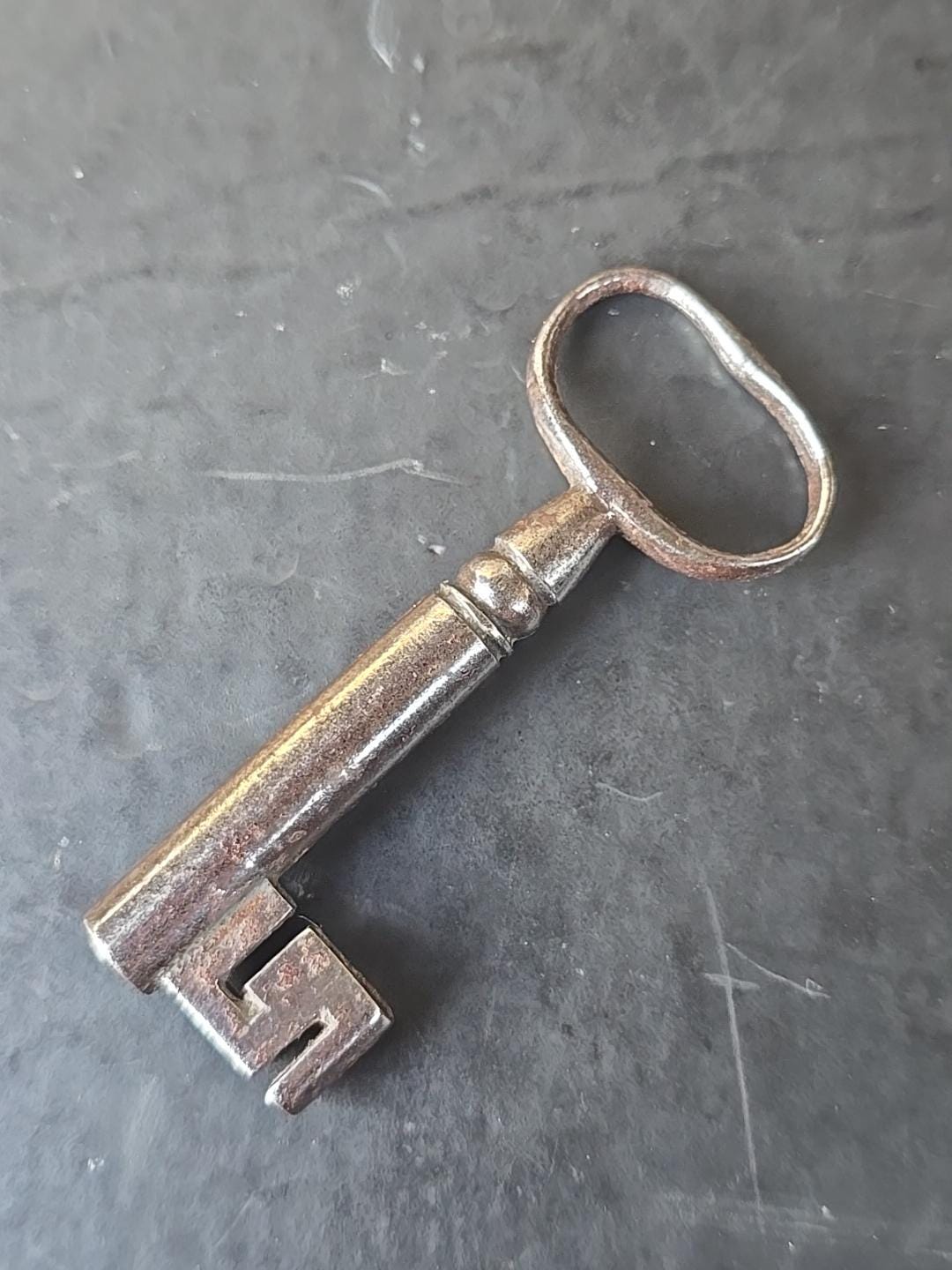 1 Stout Old English Chest Key! 1800s Furniture Lock Key! - Etsy